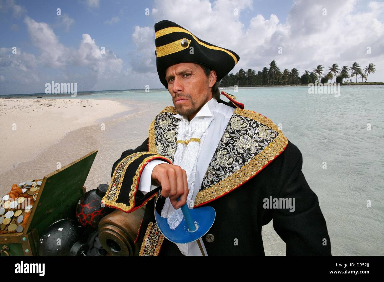 Tourists dressed as pirates hi-res stock photography and images - Alamy