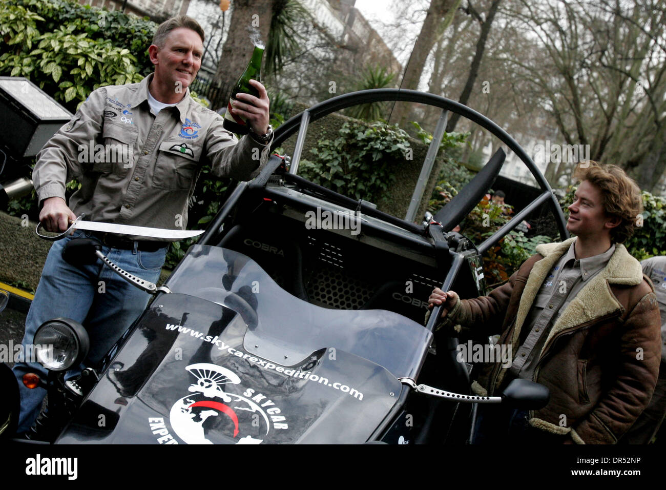 Parajet hi-res stock photography and images - Alamy