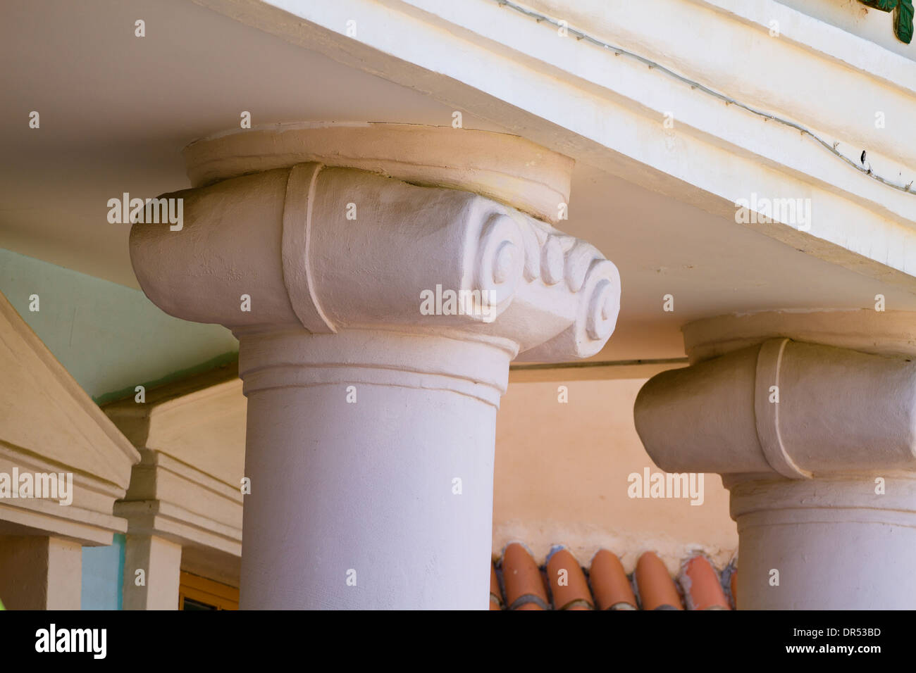 One corinthian capital of a column hi-res stock photography and images ...