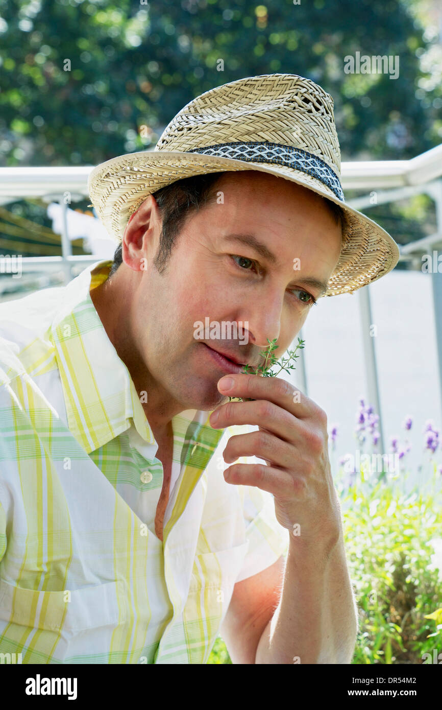Man Wearing Straw Hat Stock Photo - Alamy