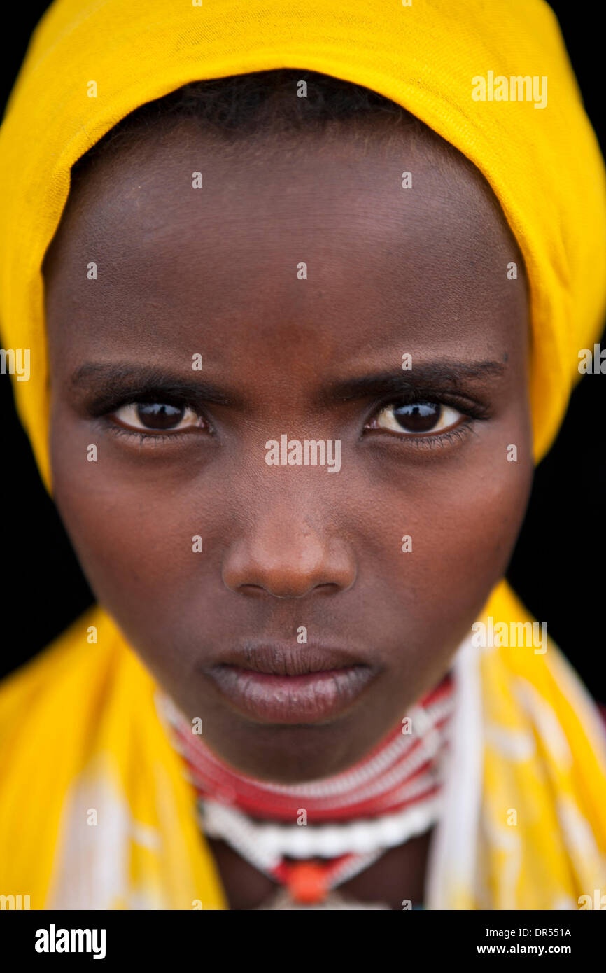 Ethiopian girls of the Afari tribe Stock Photo - Alamy