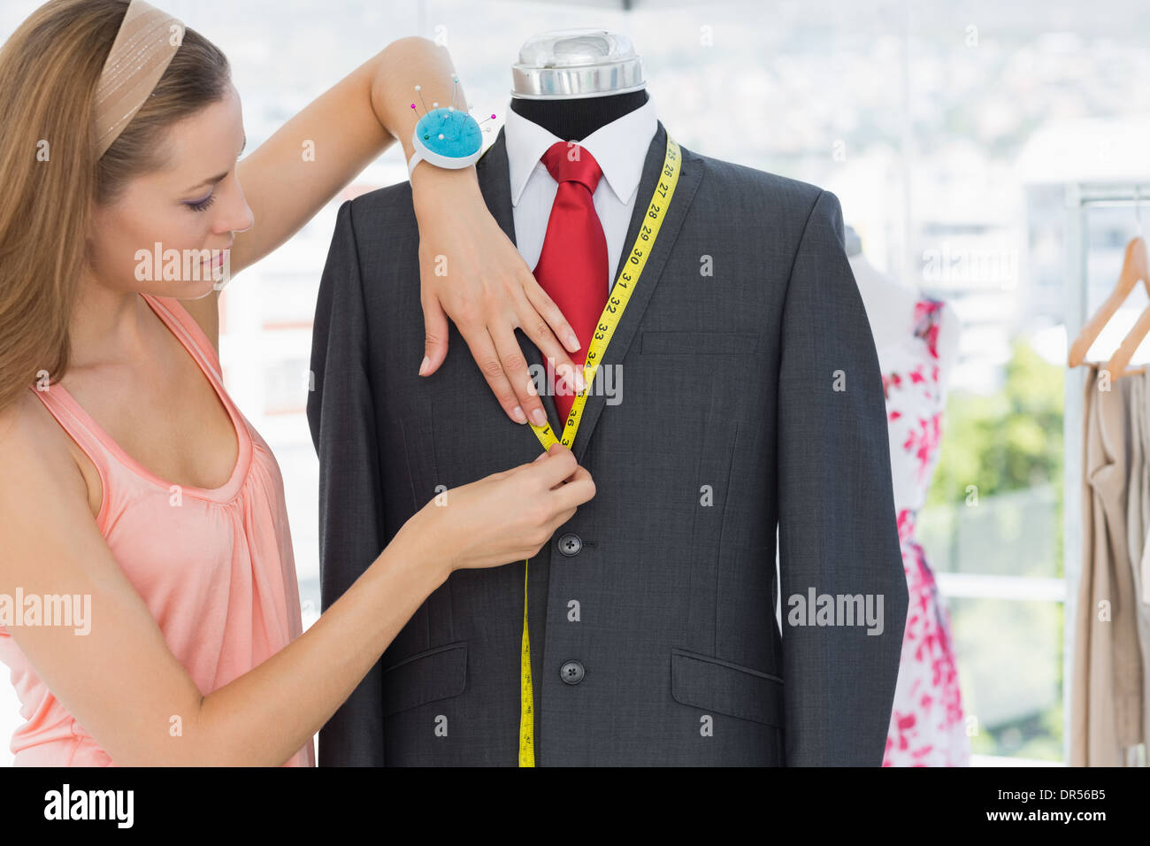 Female fashion dummy hi-res stock photography and images - Alamy