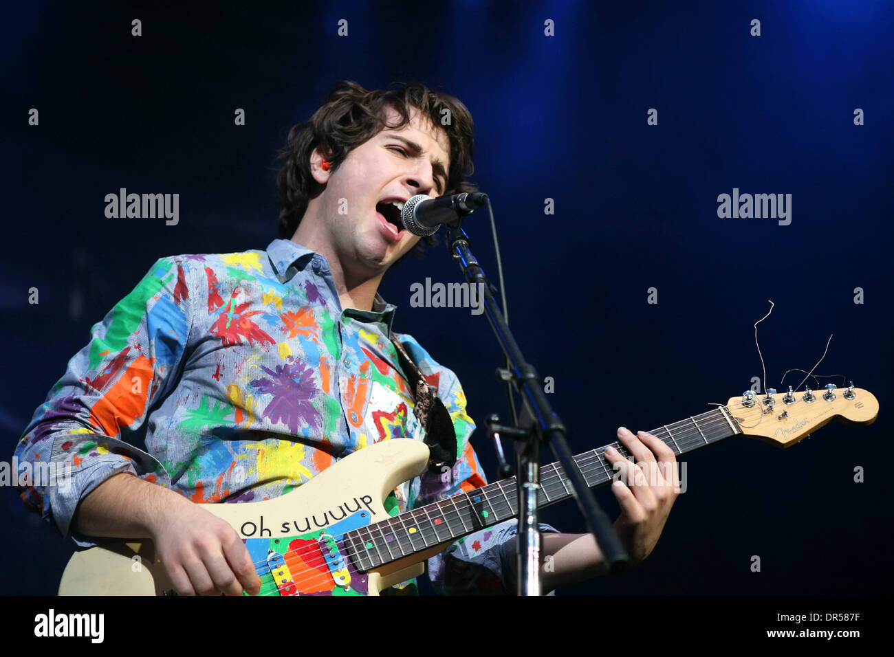 Dec 11, 2008 - Oakland, California, USA - Dizzy Balloon performs live ...