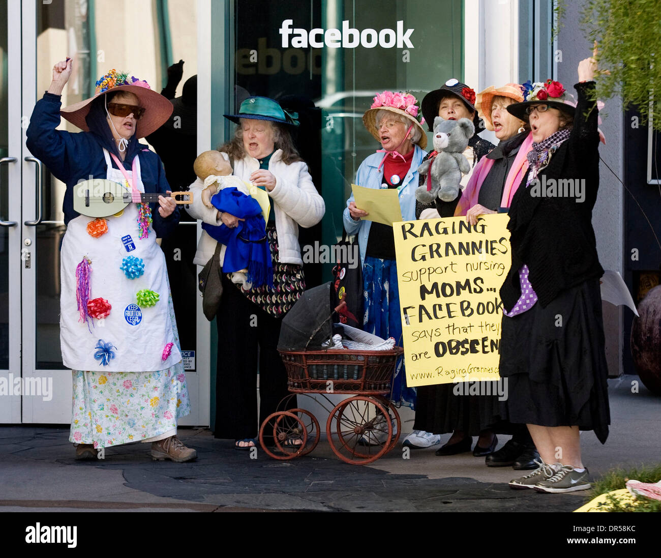 Jan 16, 2009 - Palo Alto , California, USA - (L-R) SHIRLEY POWERS ...