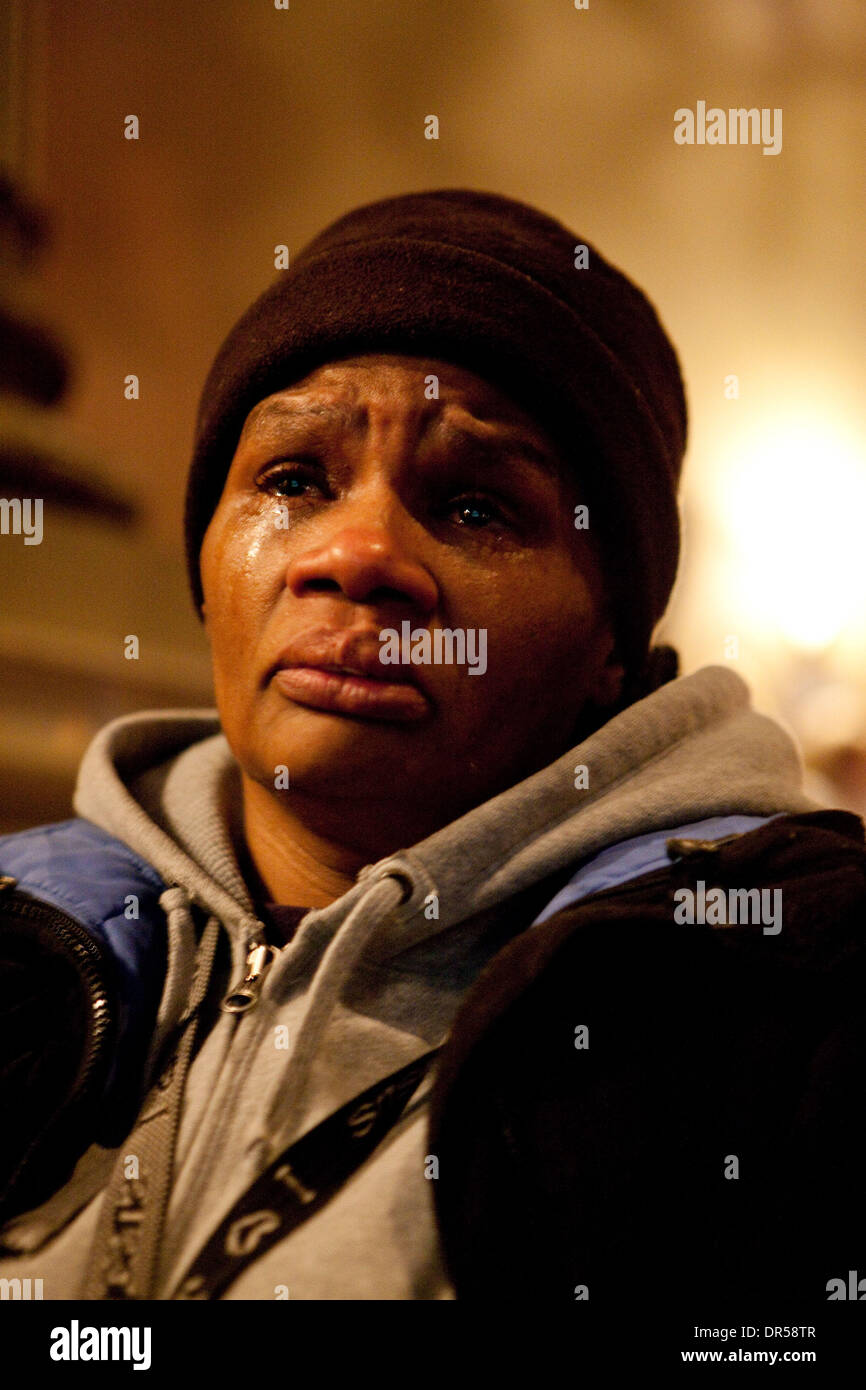 Jan 20, 2009 - Boston, Massachusetts, USA - EARLINE SANDERS of Roxbury ...