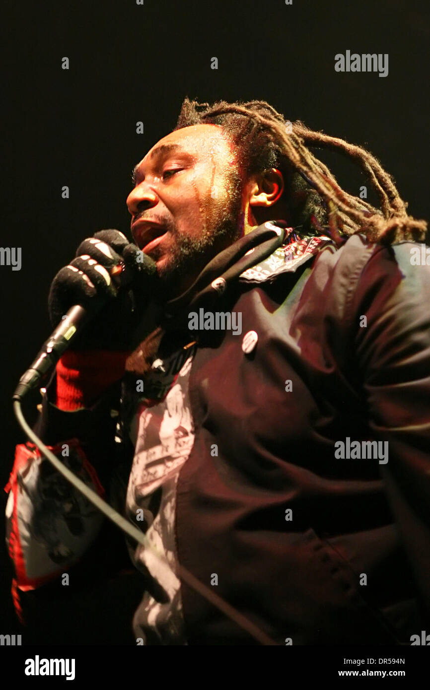 Jan 27, 2009 - San Jose, California, USA - Lead singer BENJI WEBBE ...