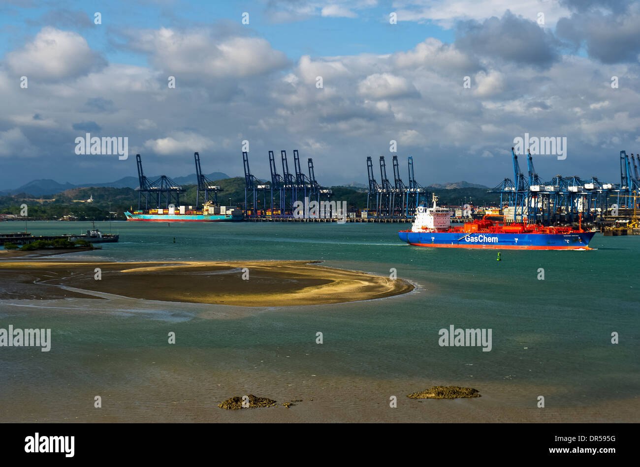 Panama landscape canal hi-res stock photography and images - Alamy