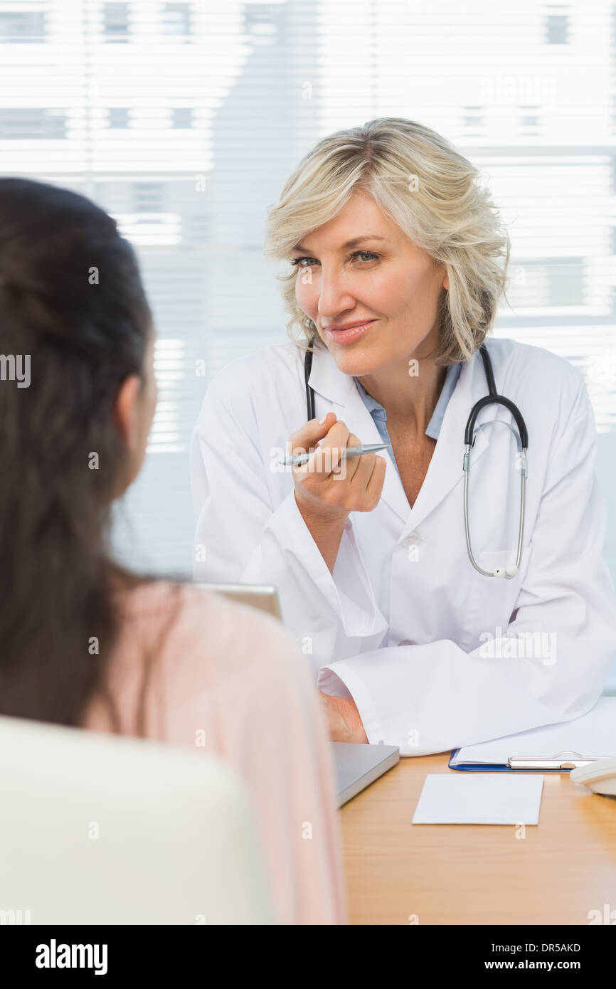 Friendly doctor hi-res stock photography and images - Alamy