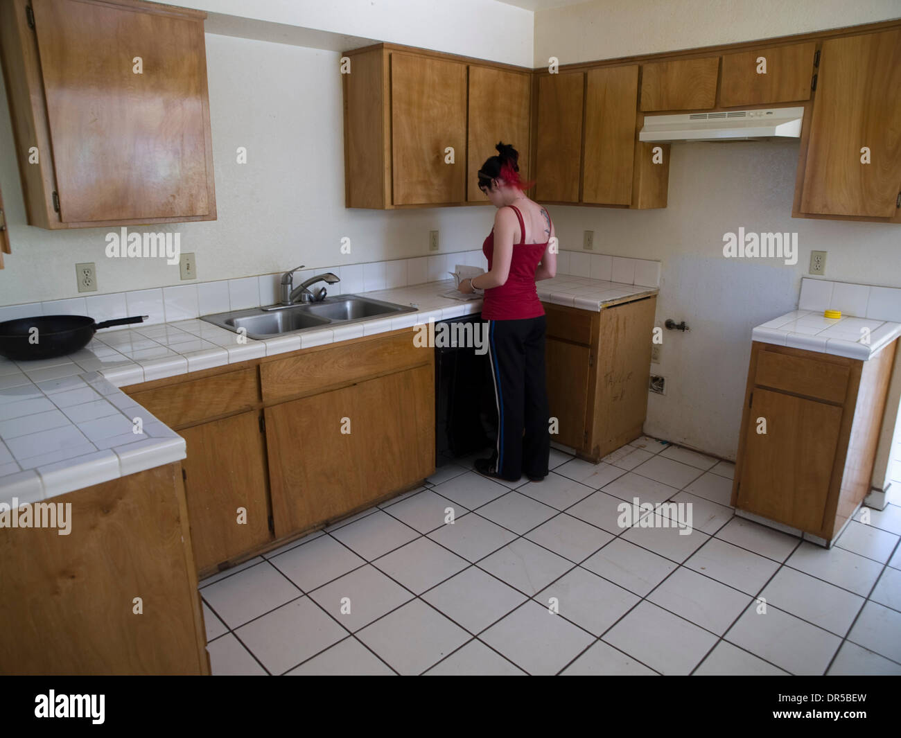 Thomas Longmore and chis crew, of AAA restoration under contract for ...