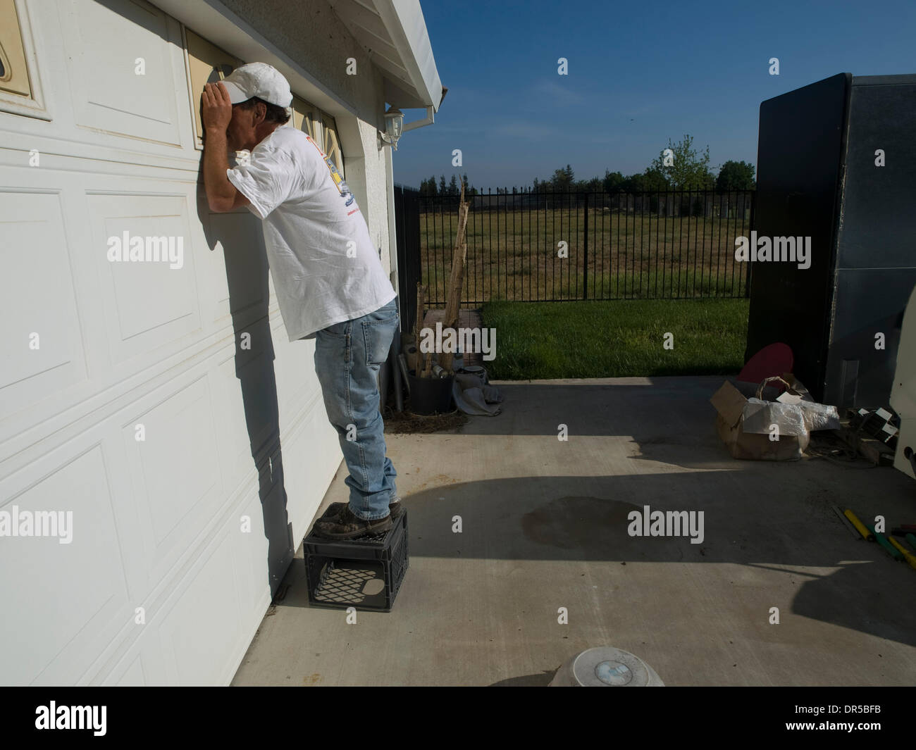 Thomas Longmore and chis crew, of AAA restoration under contract for ...