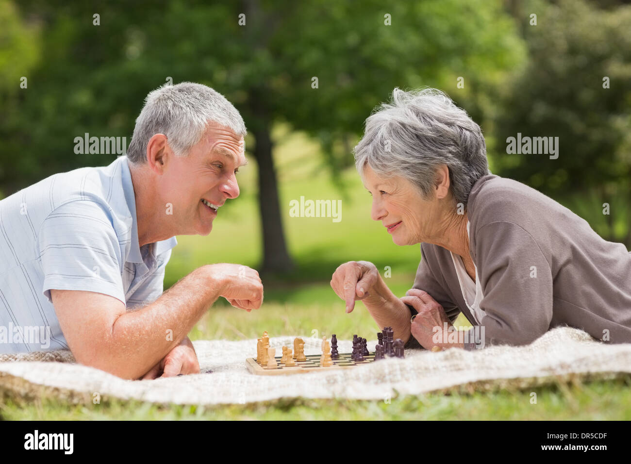 Chess grass hi-res stock photography and images - Alamy