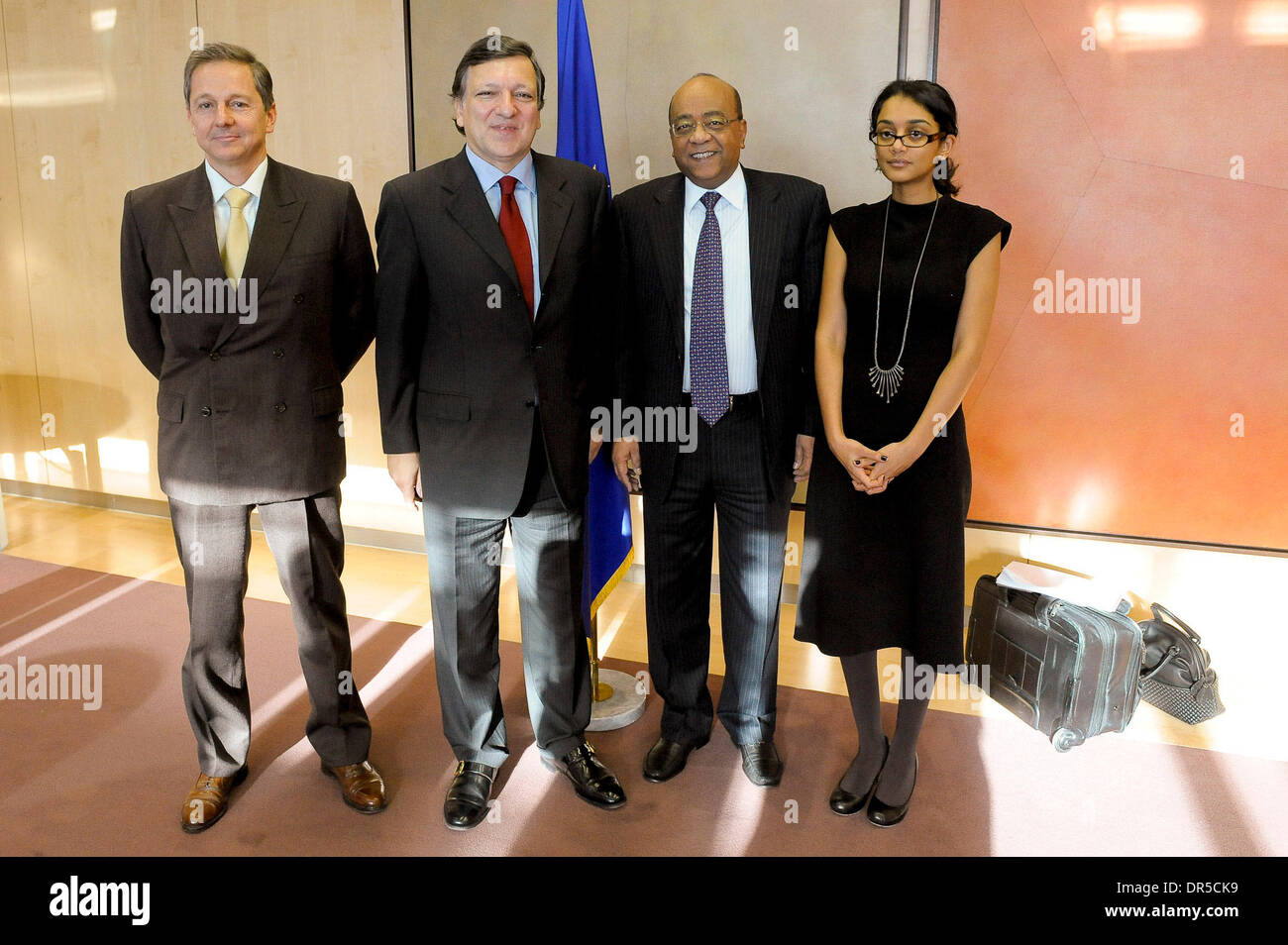 Jan 12, 2009 - Brussels, Belgium - (L-R) Deputy head of Barroso cabinet ...