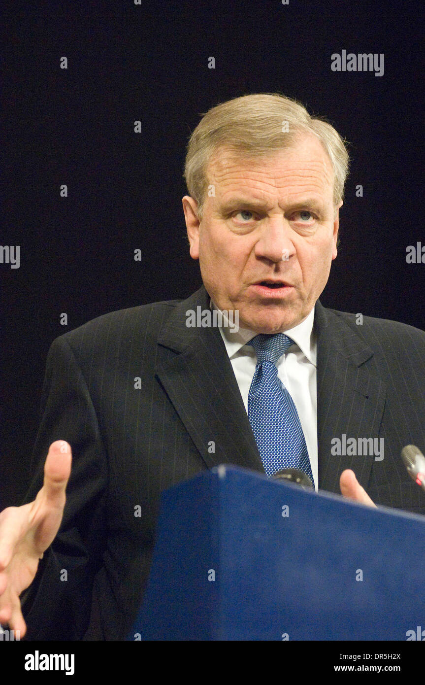 Nato meeting in brussels hi-res stock photography and images - Alamy