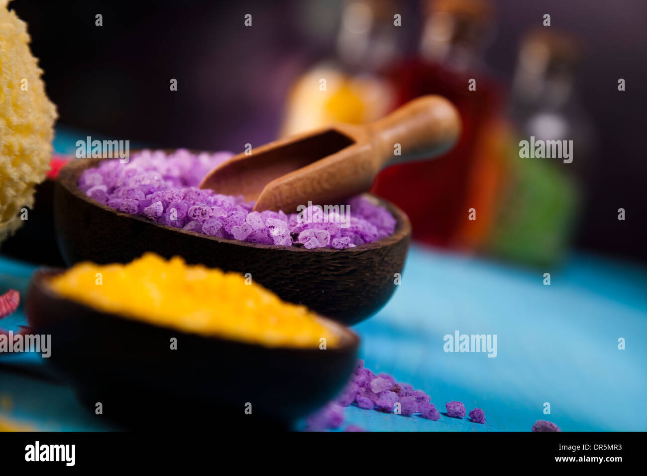 Spa, sea salt in wooden bowl Stock Photo - Alamy