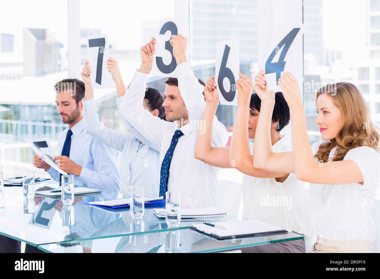 Judges panel score hi-res stock photography and images - Alamy