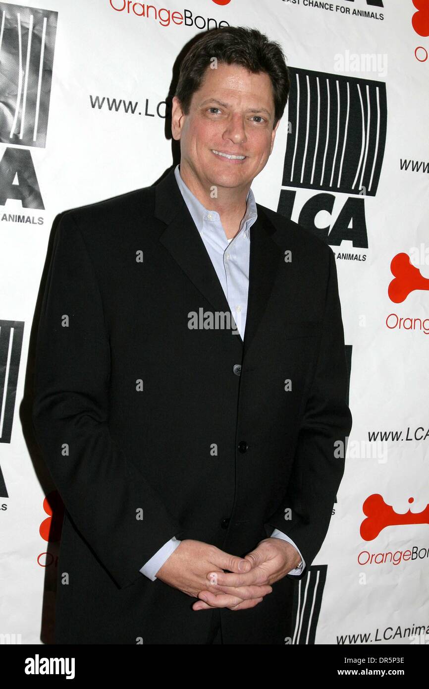 I14135CHW.''MUTTS TO MELROSE'' ORANGEBONE PET STORE GRAND OPENING TO ...