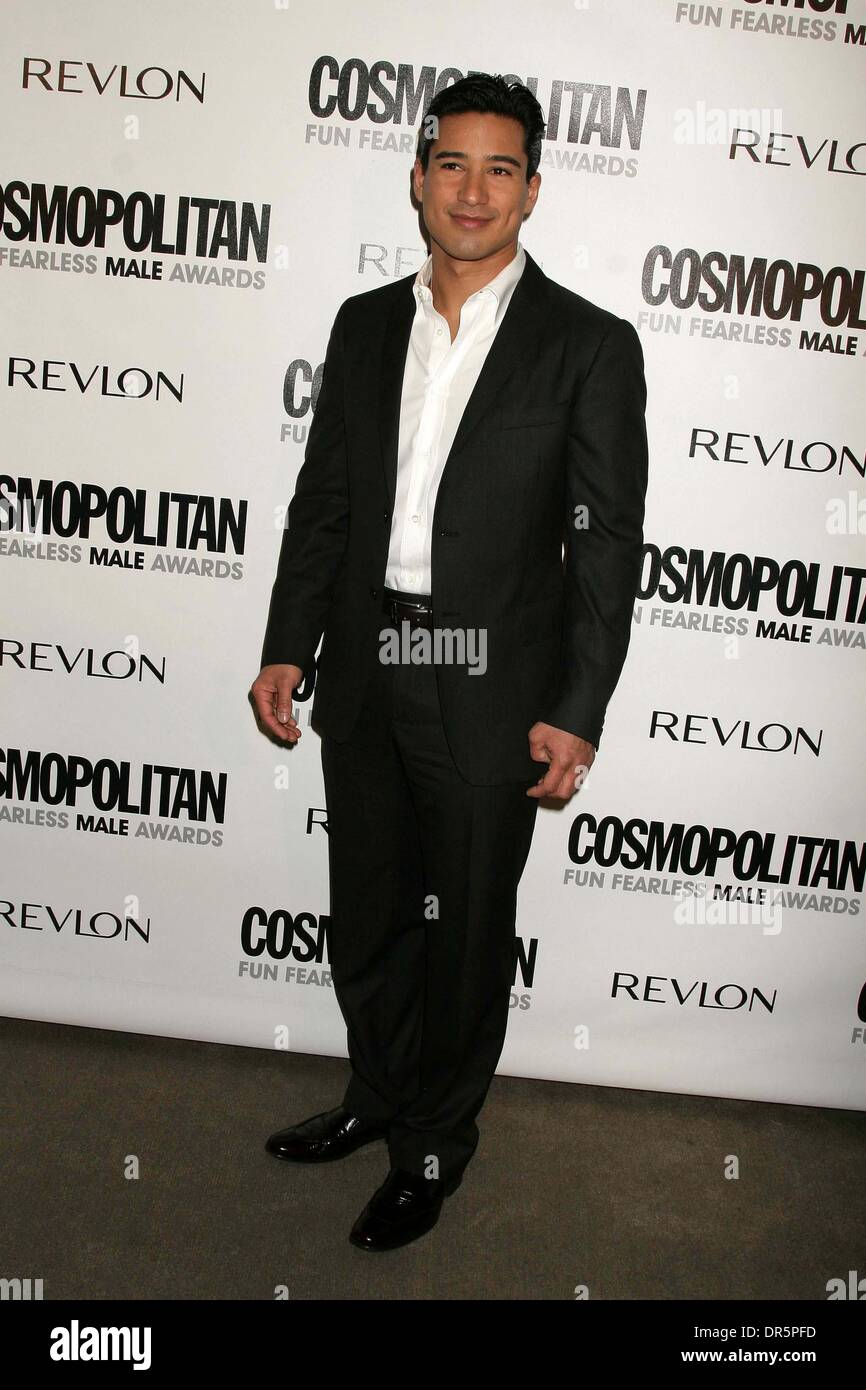 I14141CHW.COSMOPOLITAN MAGAZINE HONORS IT'S FUN FEARLESS MALES OF 2009 ...