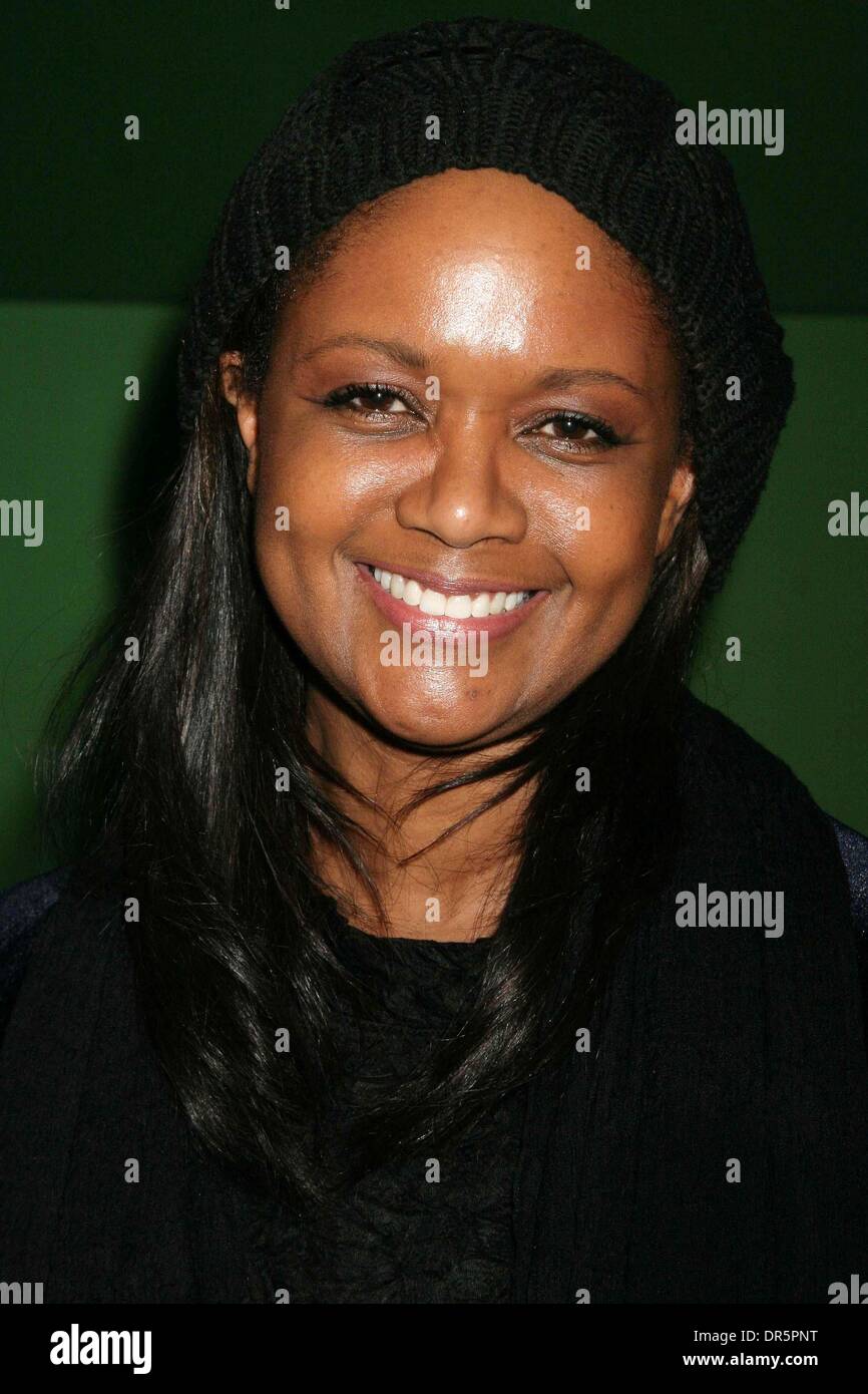 I14142CHW.''SOMETHING EVIL COMES'' LOS ANGELES PREMIERE.REGENT SHOWCASE ...