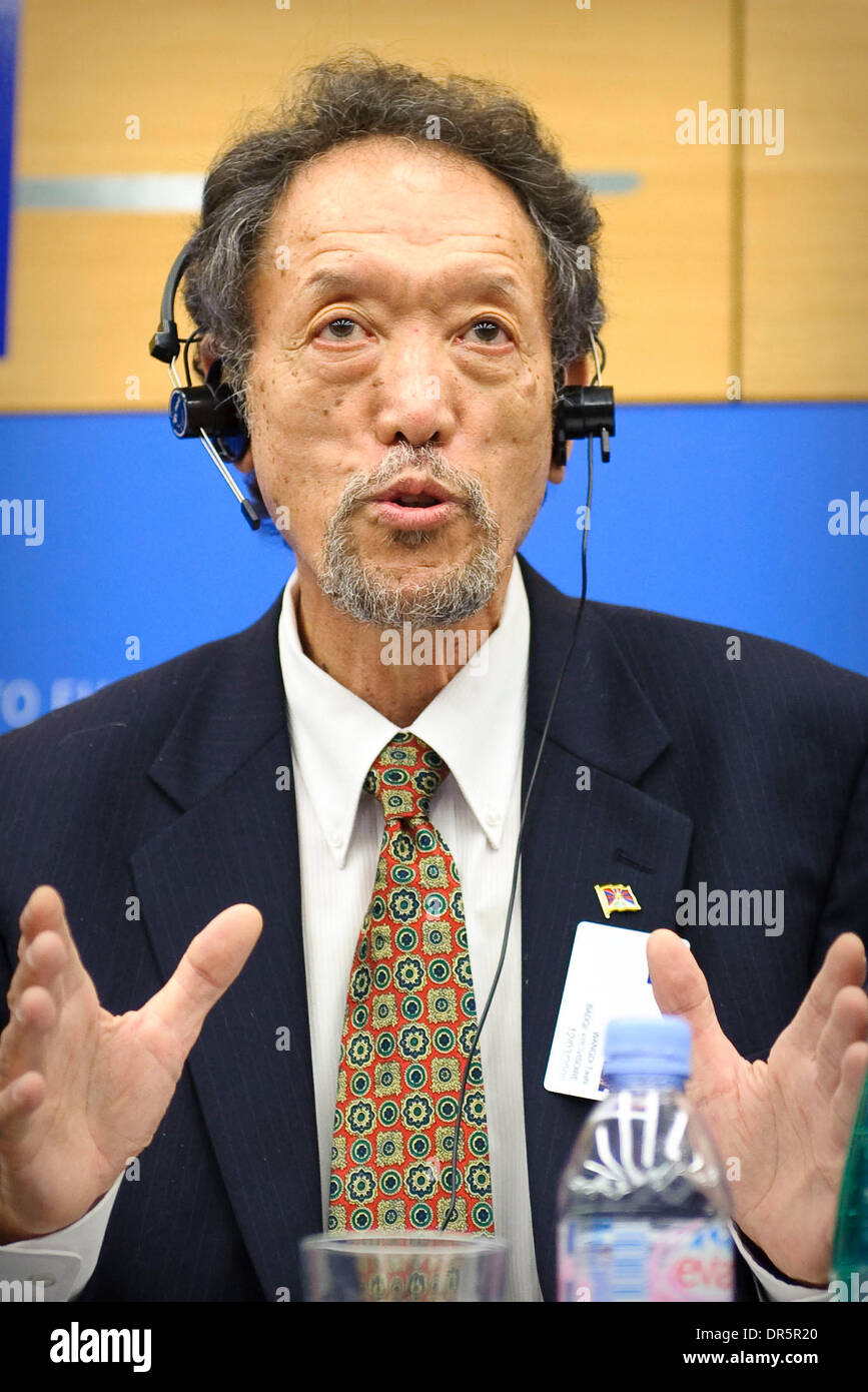 Tibetan Representative High Resolution Stock Photography and Images - Alamy