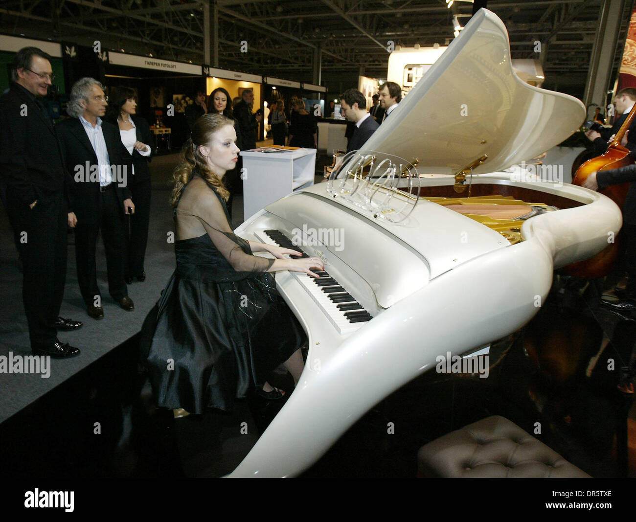 Millionaire fair moscow russia hi-res stock photography and images - Alamy