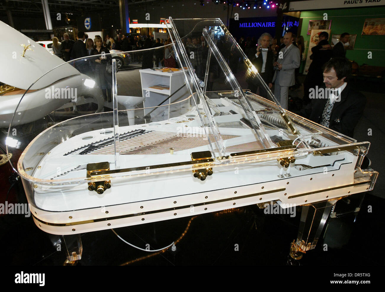 Millionaire fair moscow russia hi-res stock photography and images - Alamy