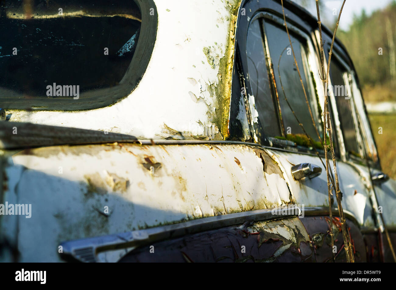 Rural junkyard cars vehicles hi-res stock photography and images - Alamy