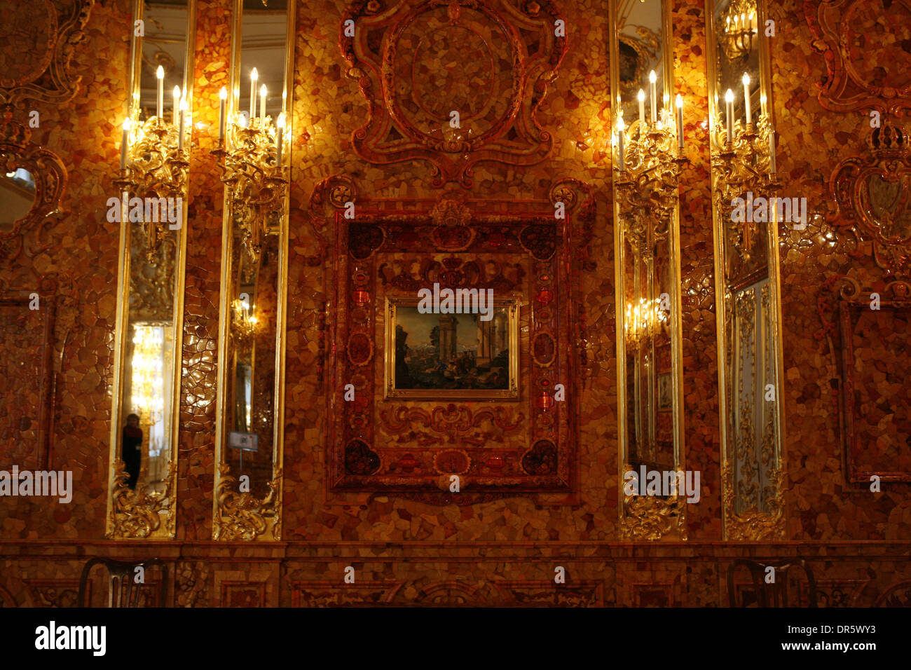 The amber room hi-res stock photography and images - Alamy