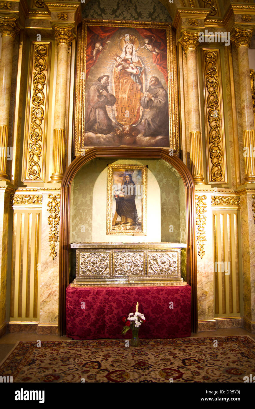 Golden Chapel, figures and paintings of gothic style Stock Photo - Alamy