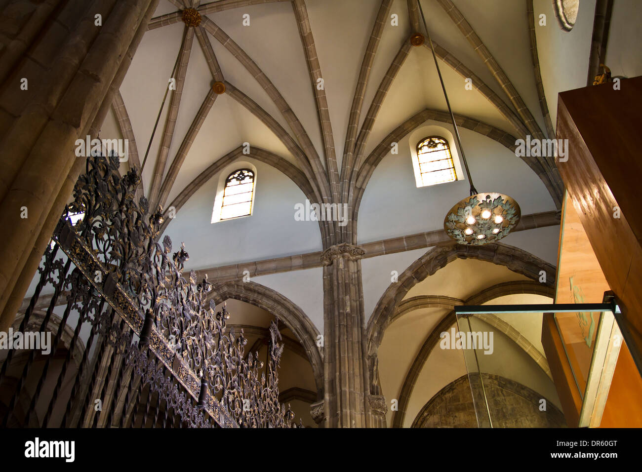 Interior of the Cathedral of Alcala de Henares, arches and dome Stock ...