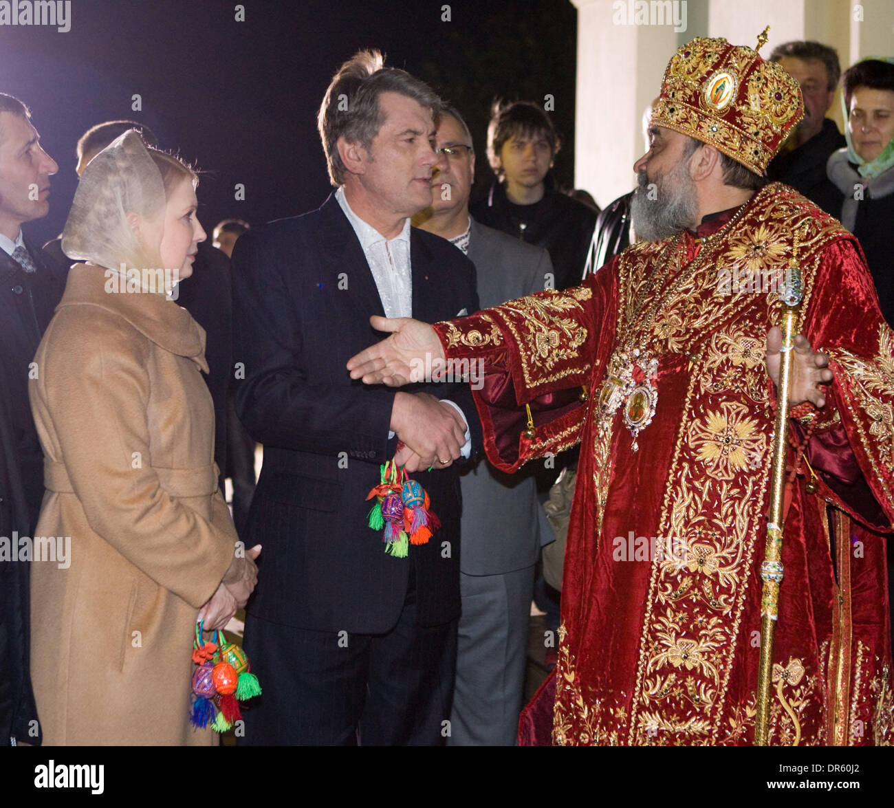 Apr 18, 2009 - Kiev, Ukraine - Ukrainian President VICTOR YUSHCHENKO (C ...