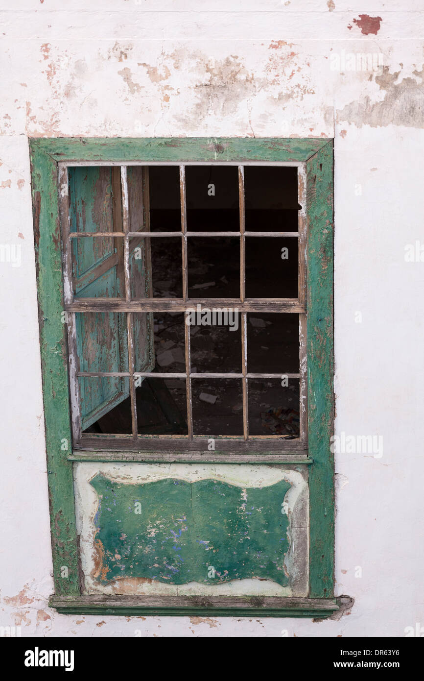 Window without glass in run down old abandoned house in Santa cruz, La ...