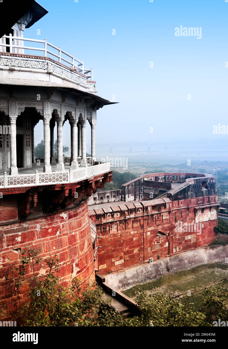 Agra fort india hi-res stock photography and images - Alamy