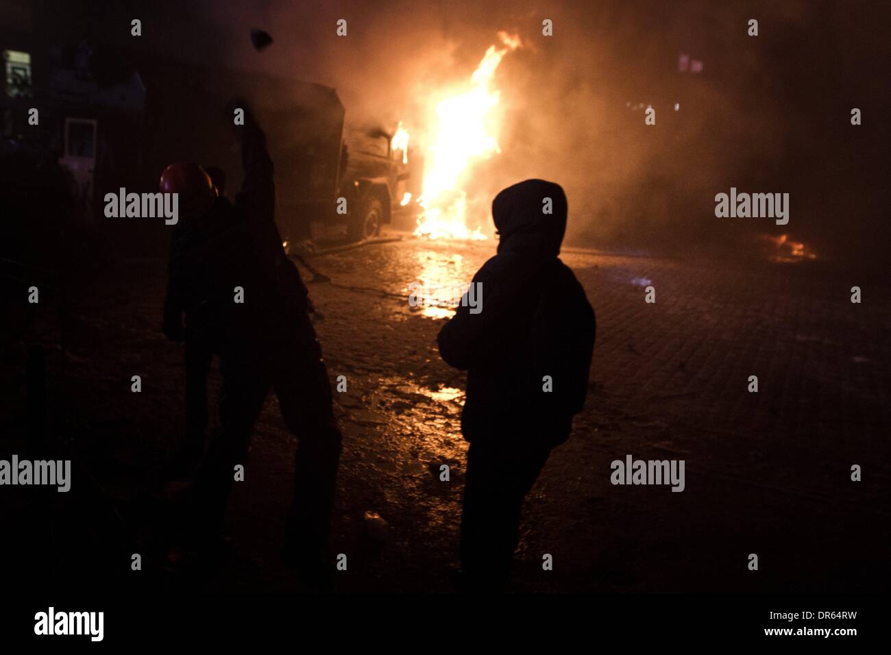 Charred vehicles hi-res stock photography and images - Alamy