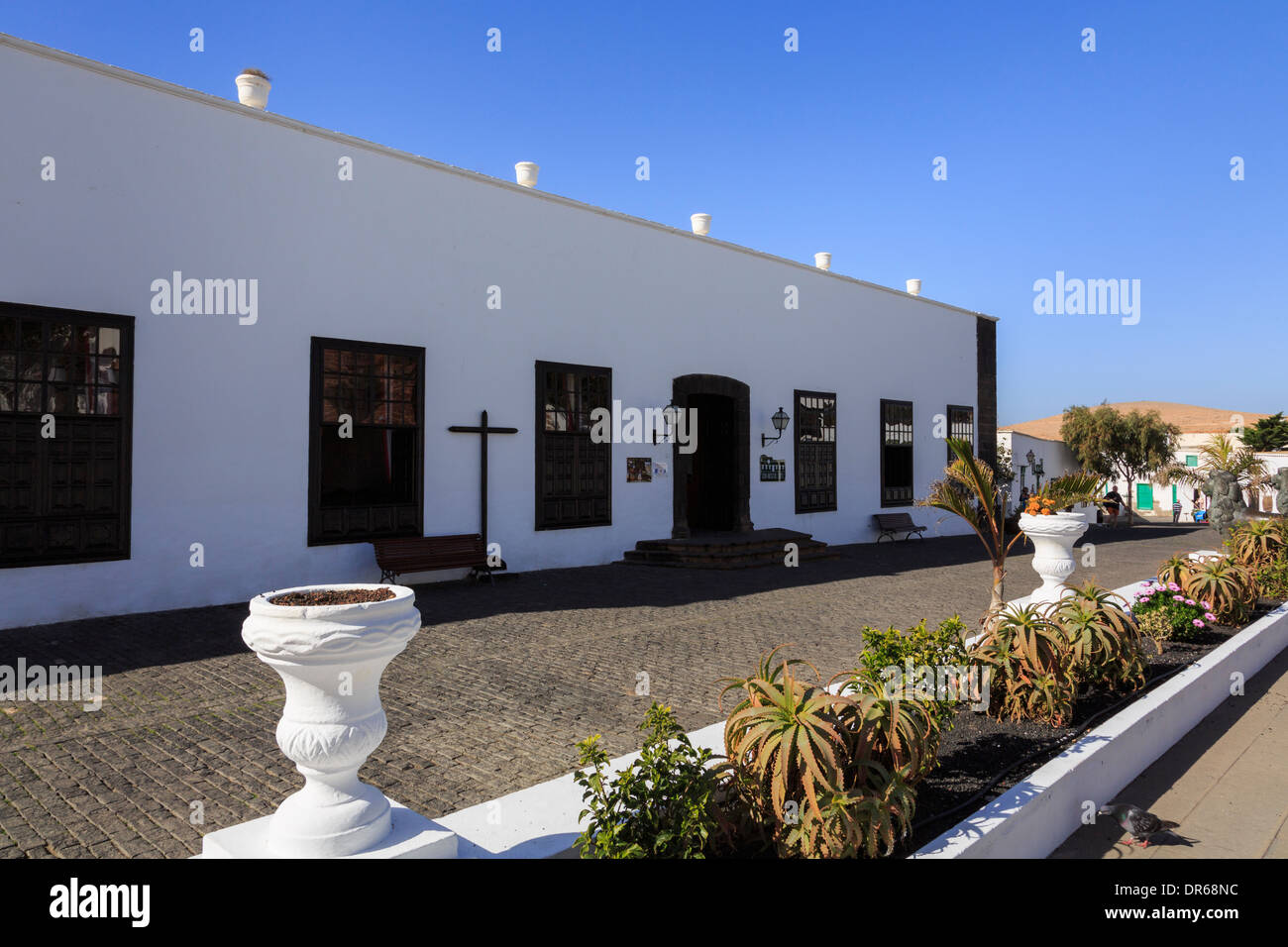 Timple hi-res stock photography and images - Alamy