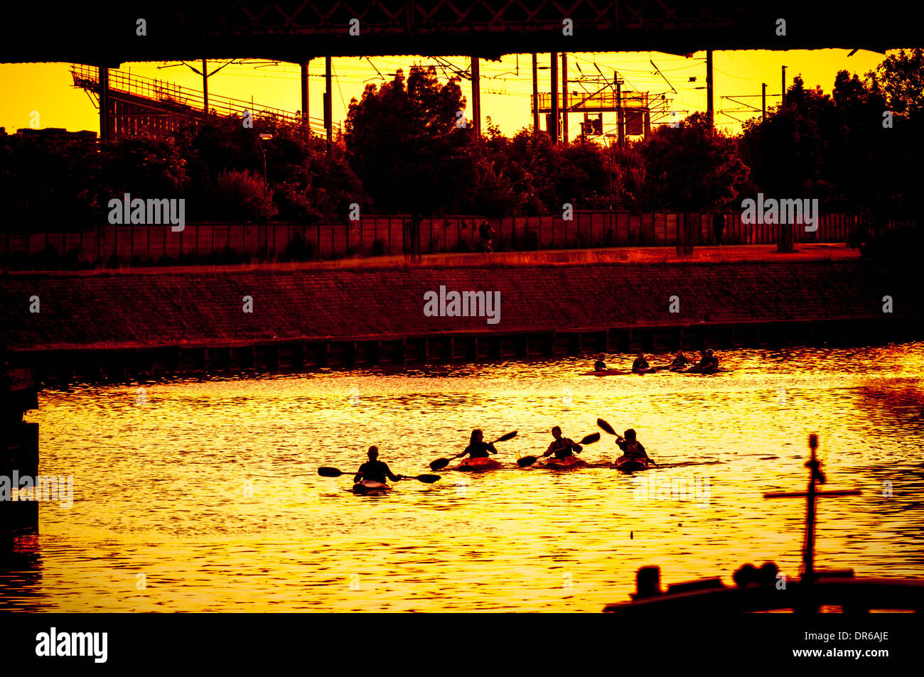 Kayakers on the river Ouse at sunset. York Stock Photo - Alamy