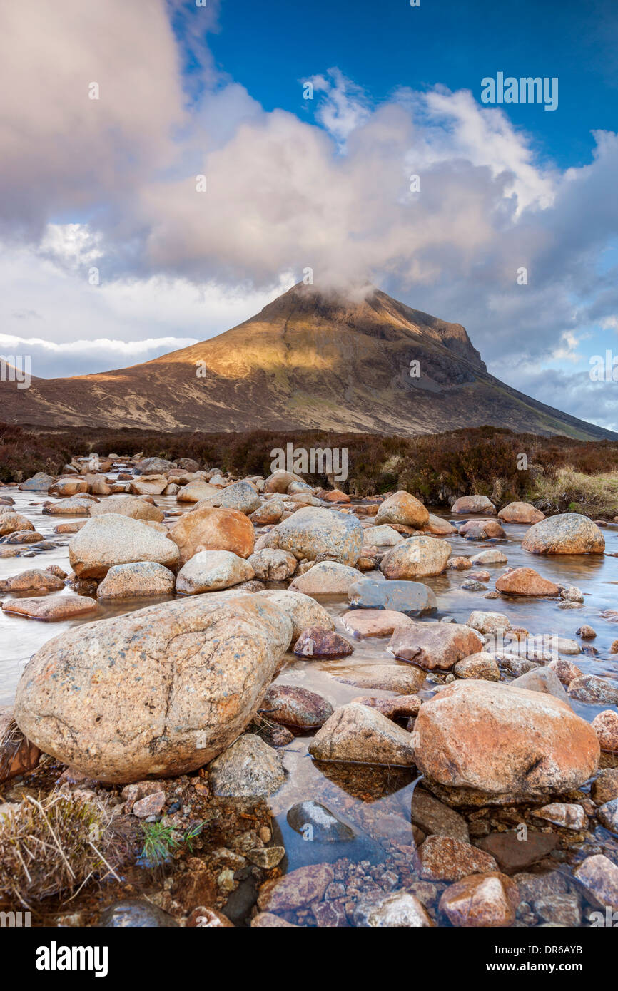 River Allt na Measarroch with Marsco in the background, Glen Sligachan ...