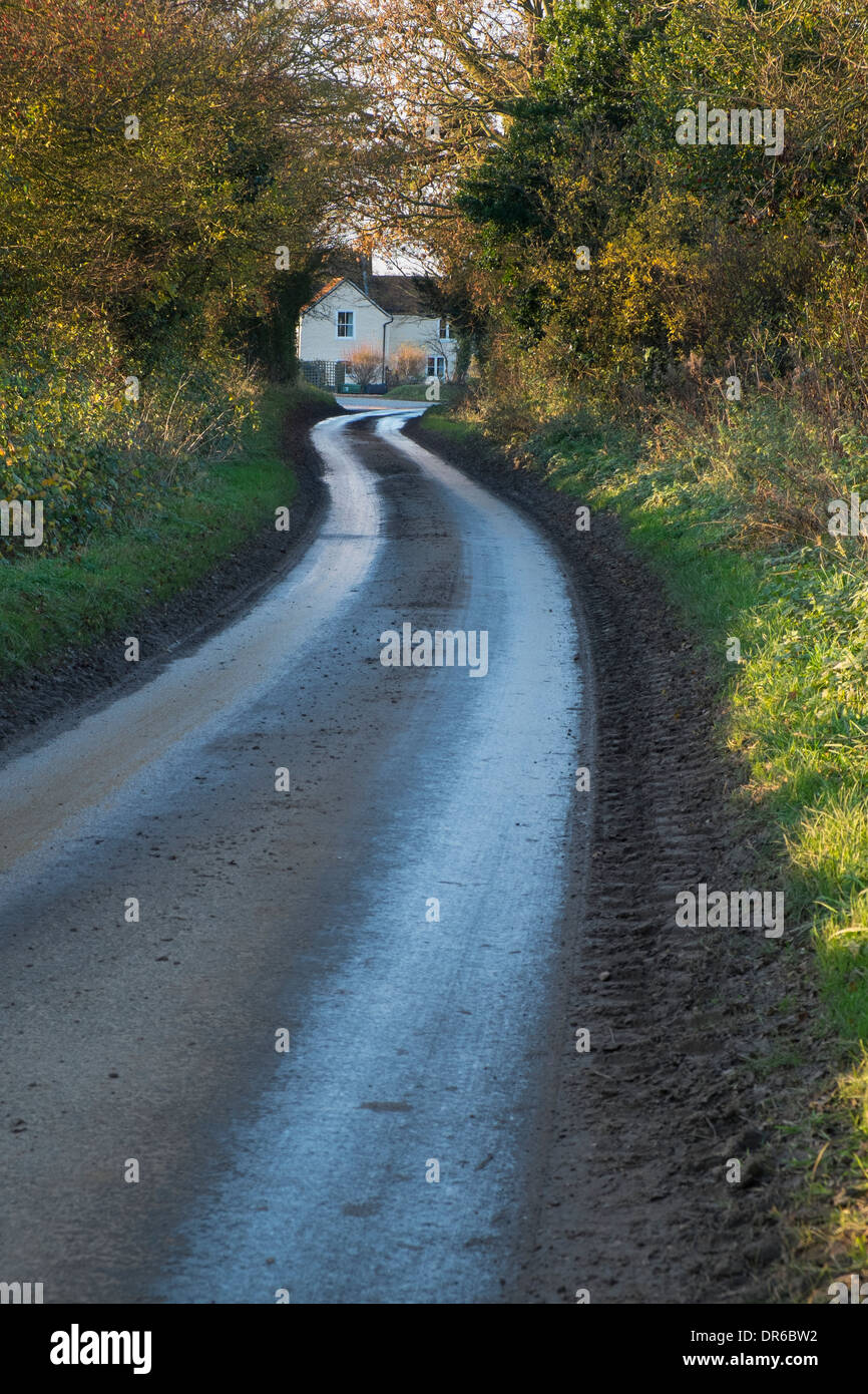 Road dwelling hi-res stock photography and images - Alamy