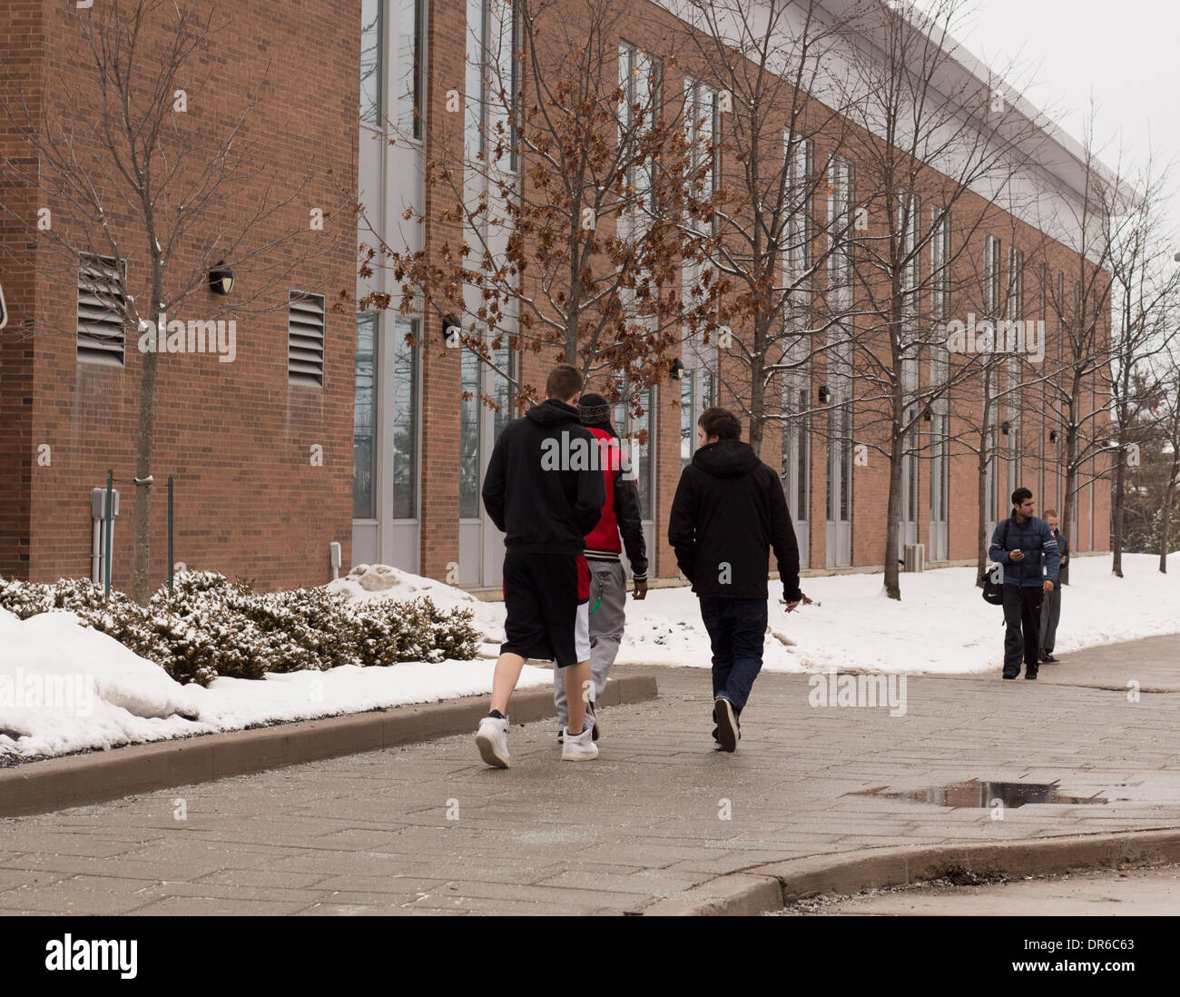 College runners hi-res stock photography and images - Alamy