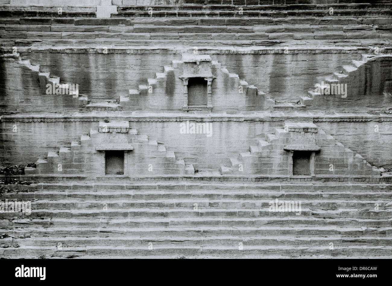 Indian step well hi-res stock photography and images - Alamy