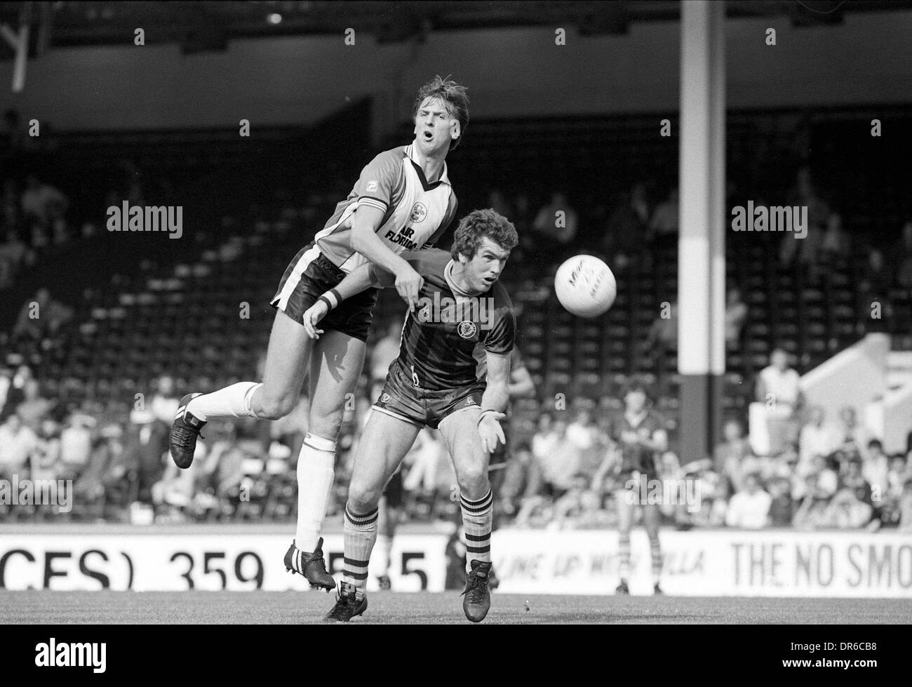 Aston Villa footballer Peter Withe and Ken Armstrong ASTON VILLA V ...