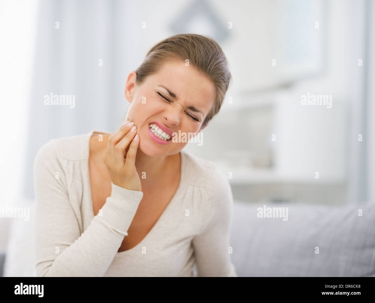 Toothache and woman hi-res stock photography and images - Alamy