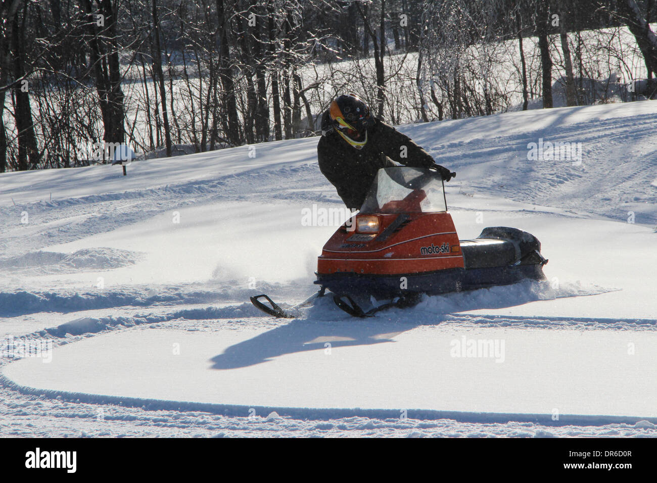Vintage old snowmobile retro hi-res stock photography and images - Alamy