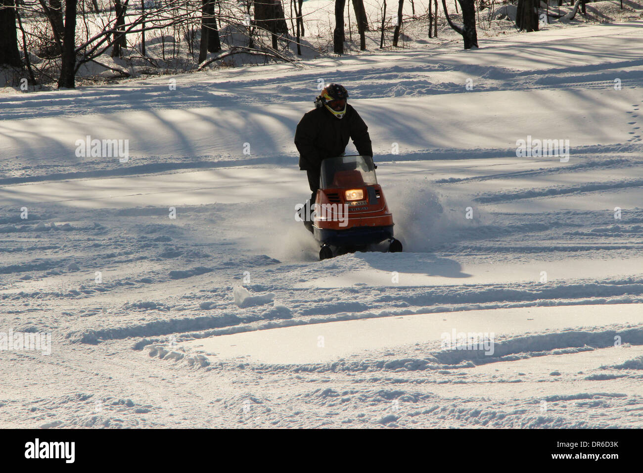 Vintage old snowmobile retro hi-res stock photography and images - Alamy
