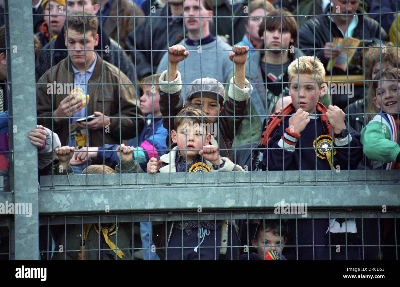 Football crowd fans spectators hi-res stock photography and images - Alamy