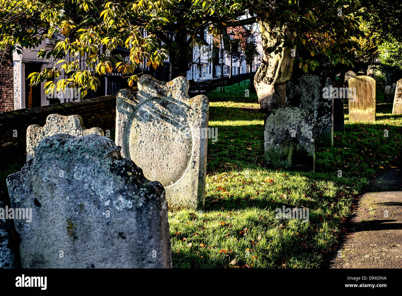 Medieval graveyard hi-res stock photography and images - Alamy