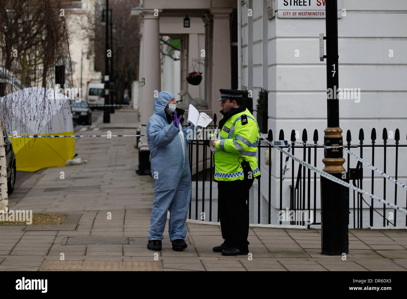 Police forensic in a cordon at a crime scene in Lupus Street Pimlico ...
