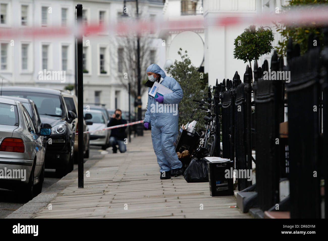 Police forensic in a cordon at a crime scene in Lupus Street Pimlico ...