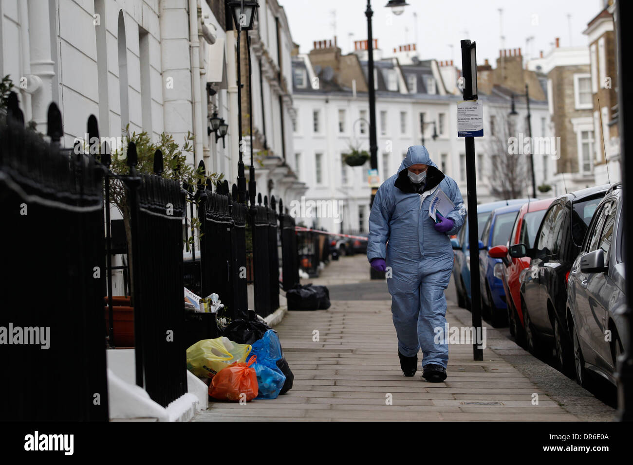 Police forensic in a cordon at a crime scene in Lupus Street Pimlico ...