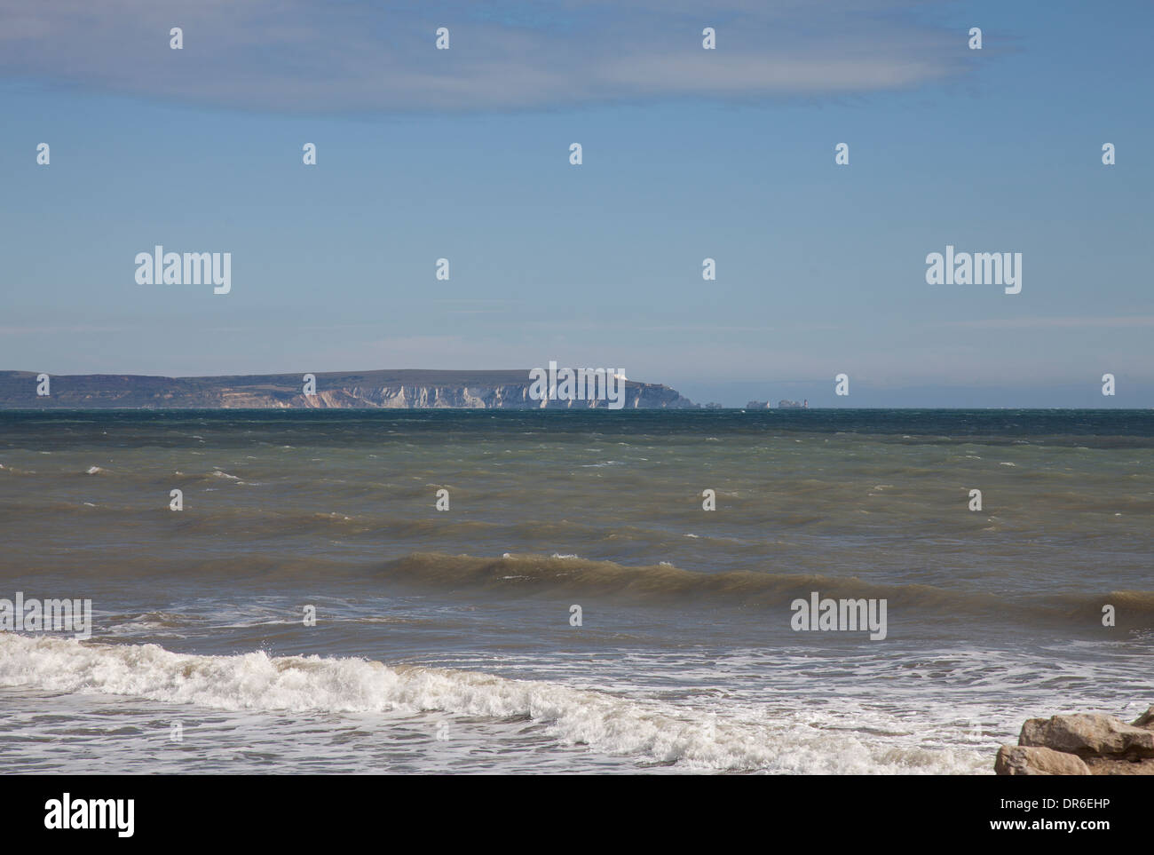 The Isle of Wight from the beach at Highcliffe -on-sea, Dorset Stock ...