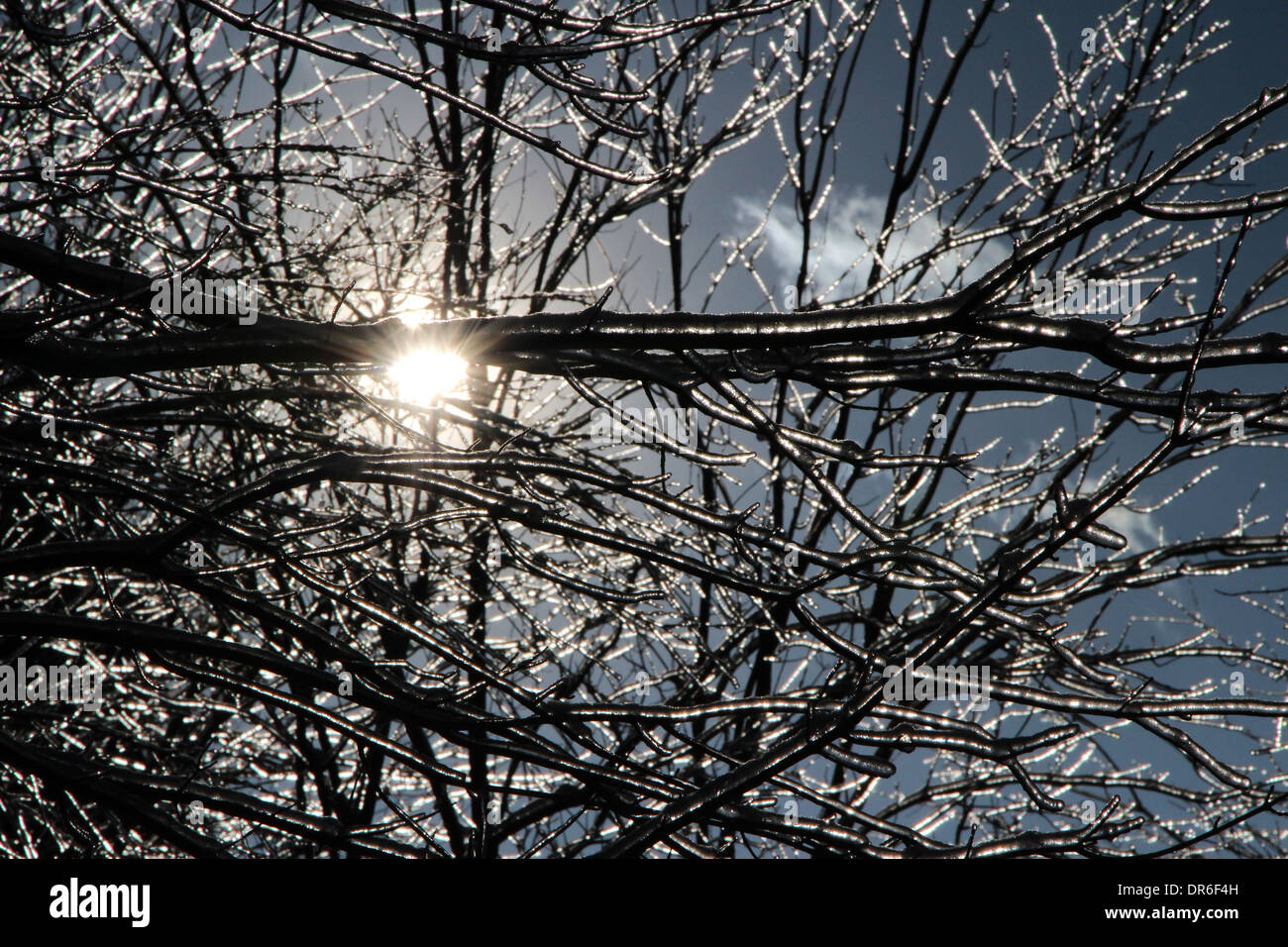 Sun shining through falling water hi-res stock photography and images ...
